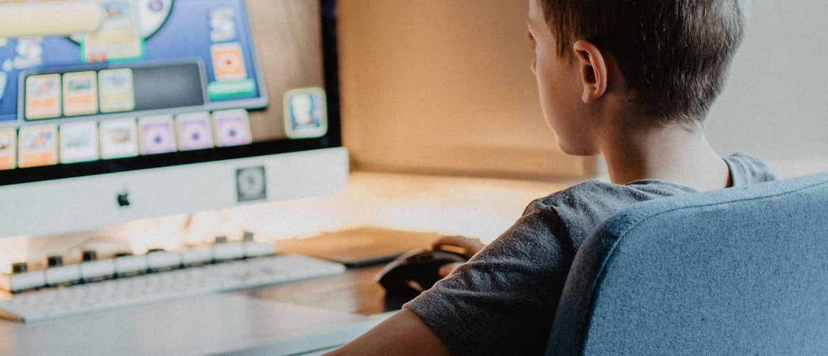 Kids posture - 6 tips in front of digital devices – Swedish Posture